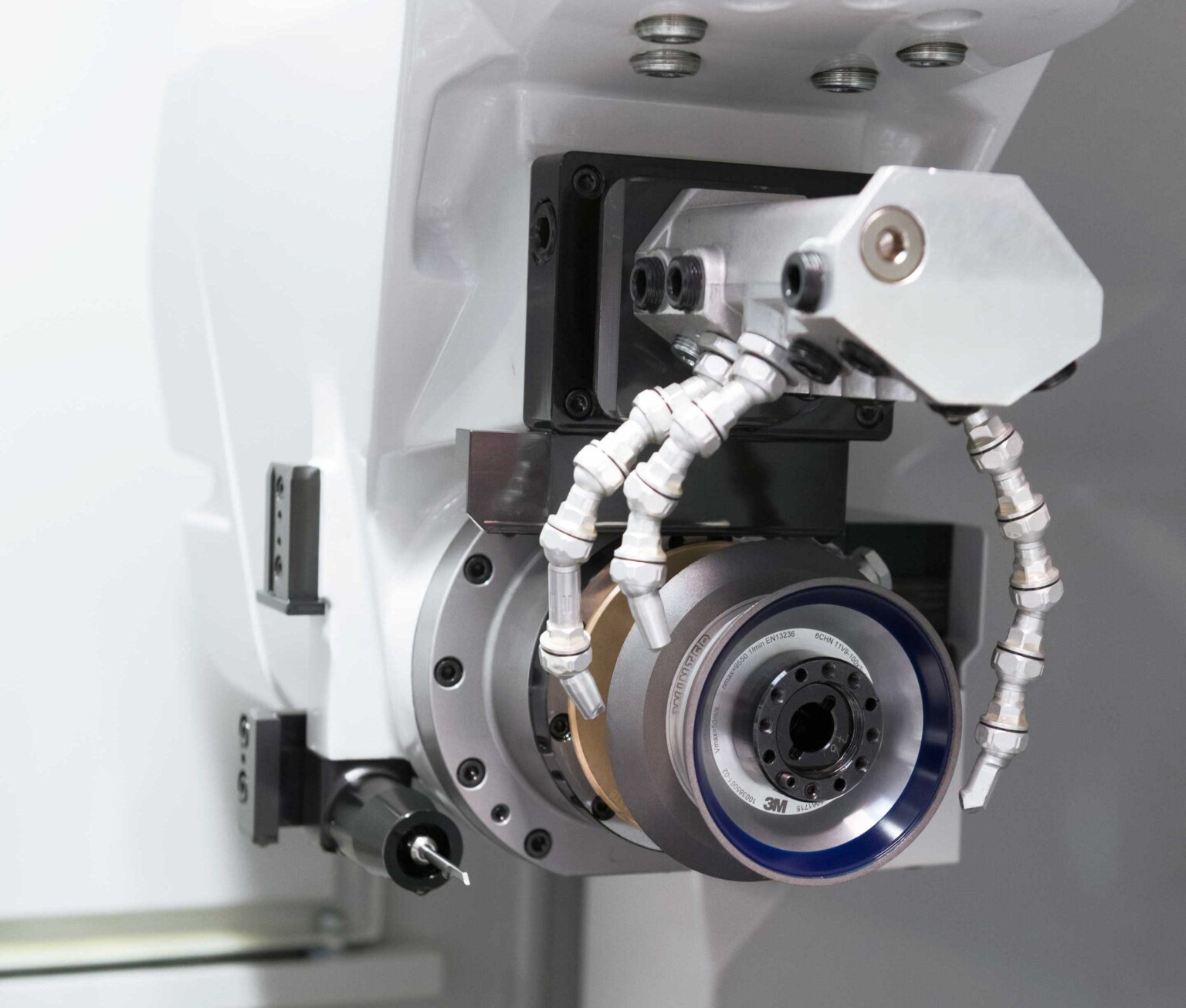 Ein „Best-of“ für den Markt. - Mitsubishi Electric EDM